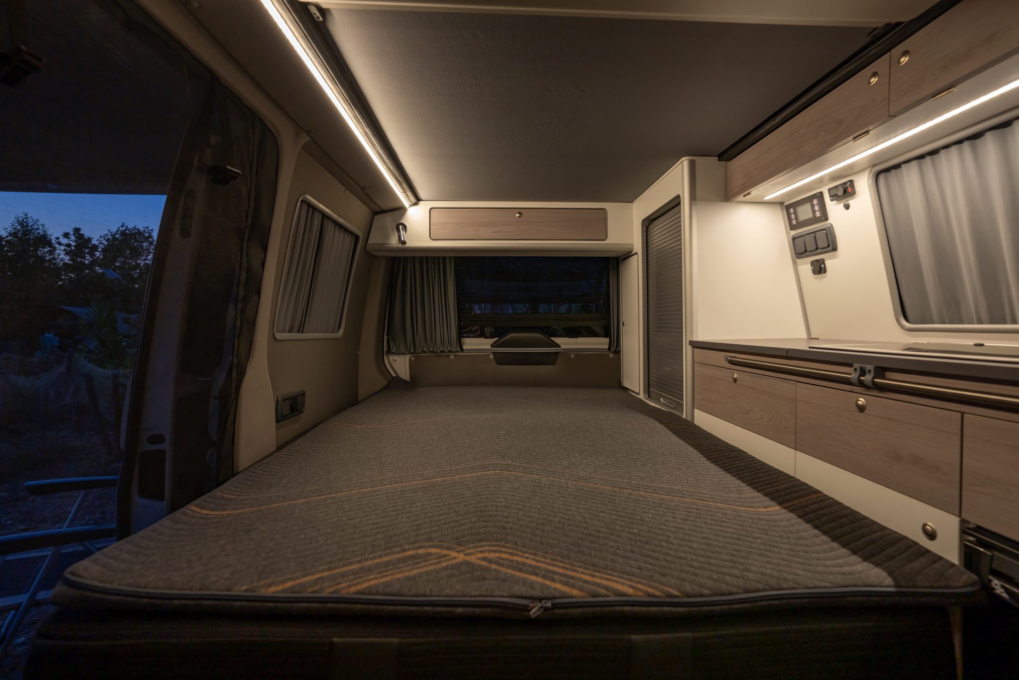 Raylı Karavan Koltuğu - Demonte Karavan